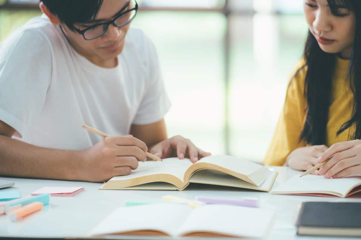 Benefits of Peer Tutoring in Education - Graduate Programs for Educators